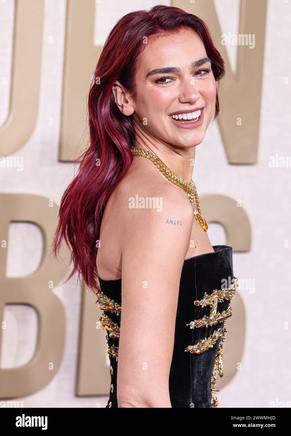 BEVERLY HILLS, LOS ANGELES, CALIFORNIA, USA - JANUARY 07: Dua Lipa ...