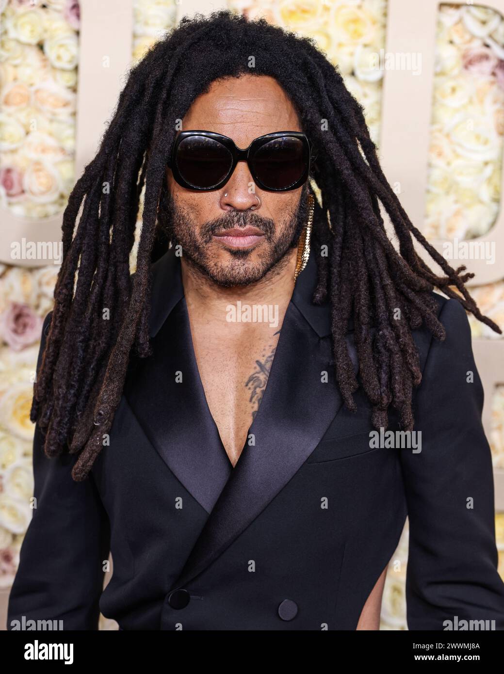 BEVERLY HILLS, LOS ANGELES, CALIFORNIA, USA - JANUARY 07: Lenny Kravitz ...