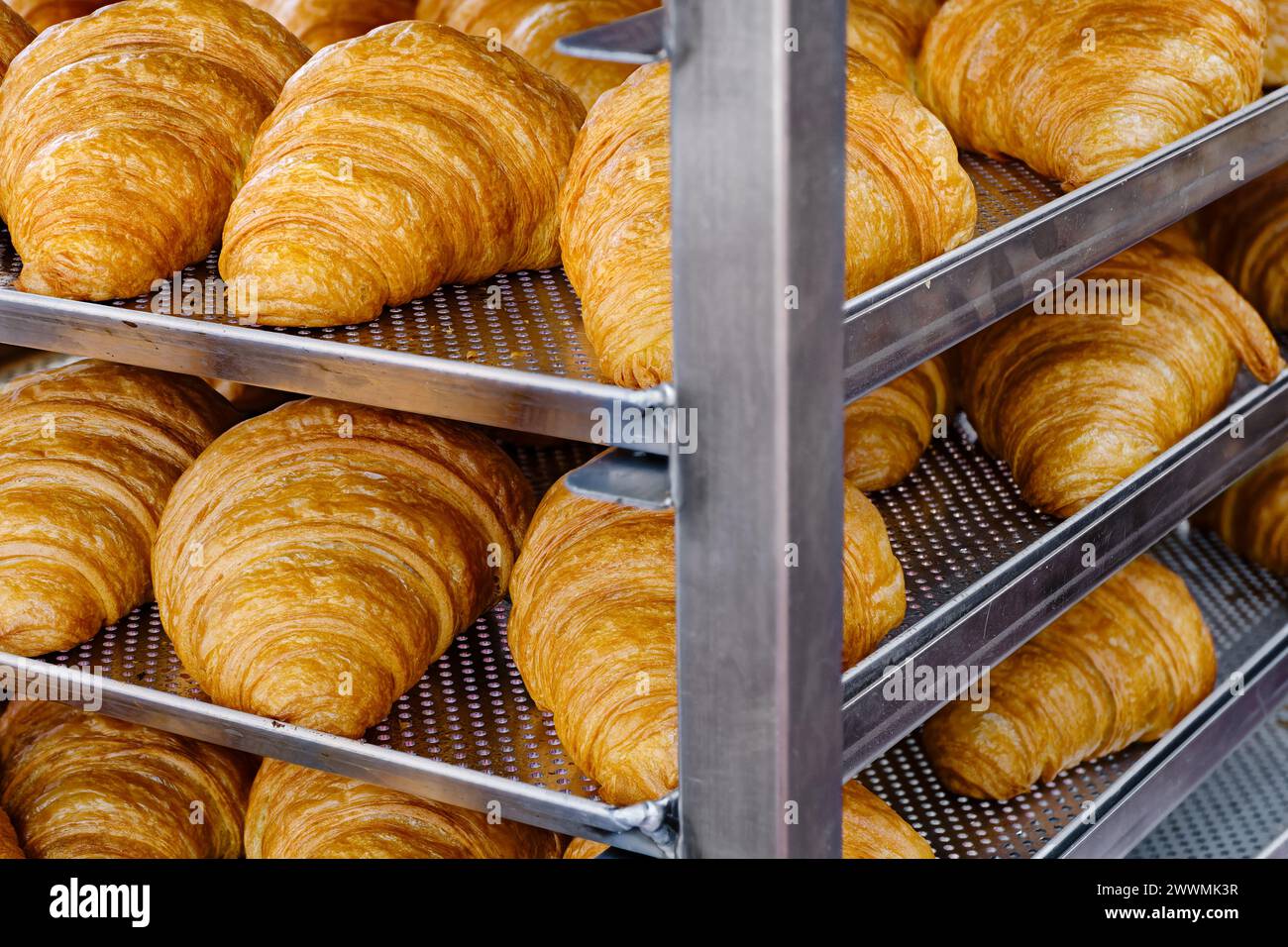 Kitchen rack hi-res stock photography and images - Alamy