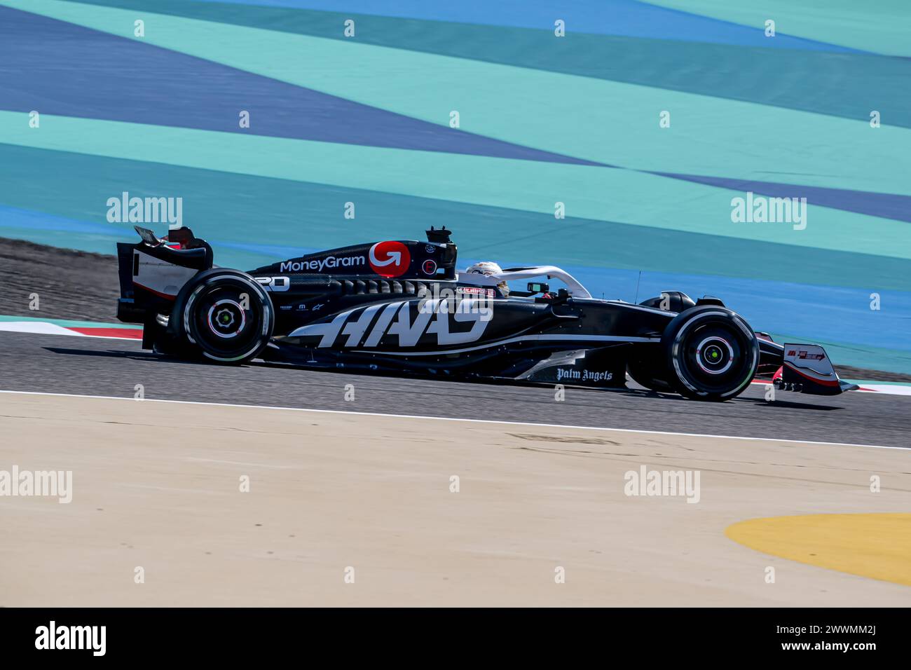 F1 testing haas bahrain 2024 hi-res stock photography and images - Alamy