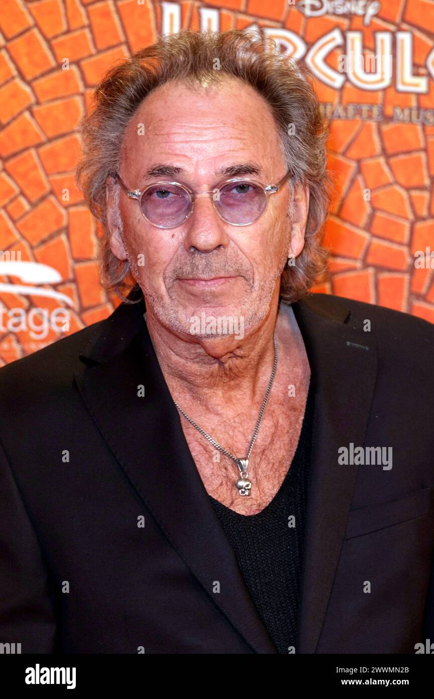 Hugo Egon Balder bei der Premiere des Musicals Hercules im Stage ...