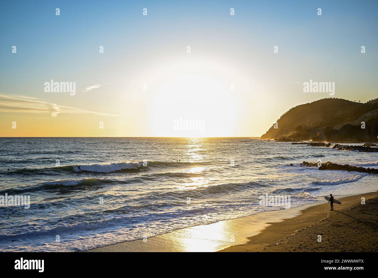 Levanto for surfers hi-res stock photography and images - Alamy