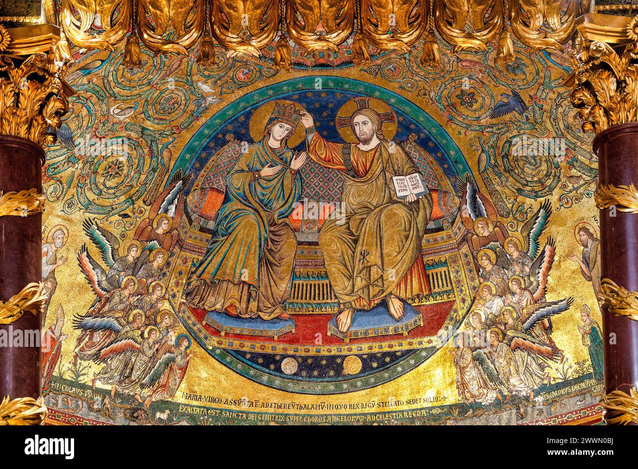Detail of the mosaic on the apse of the Basilica of Santa Maria Maggiore, Rome, Italy Stock ...