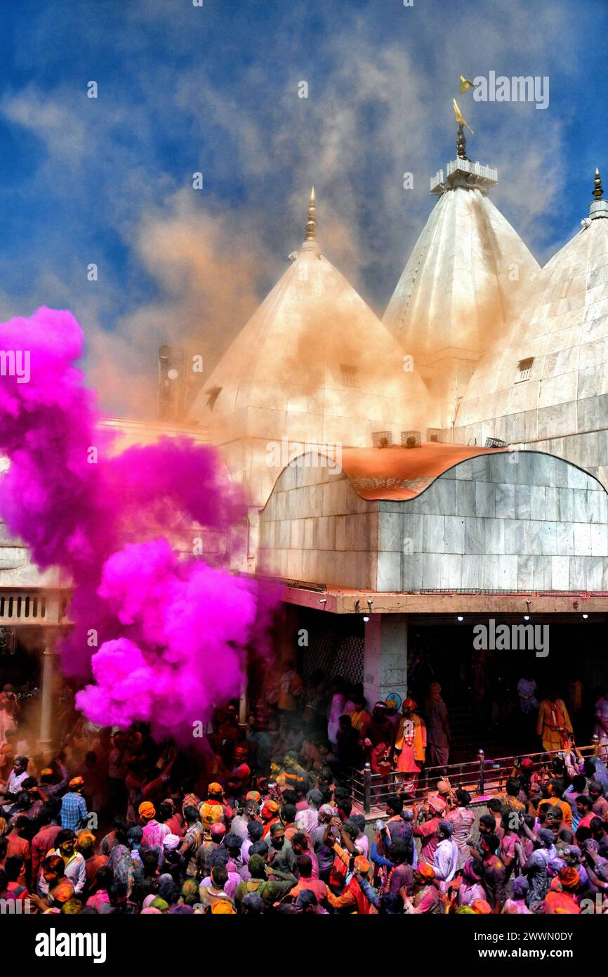 Mathura, India. 19th Mar, 2024. A pink color stick seen opened at the ...