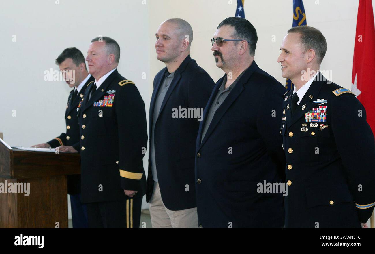 Brig. Gen. Eric Riley (second from left), Land Component Commander for ...