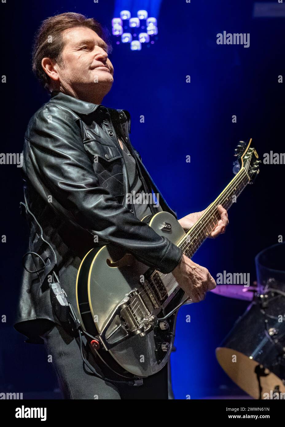 Charlie burchill simple minds hi-res stock photography and images - Alamy