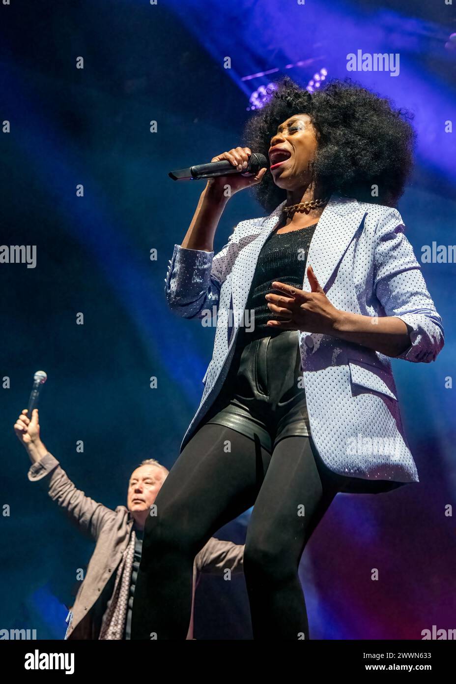 Sarah Brown Wallpapers A Bushel & A Peck | West Orange Times