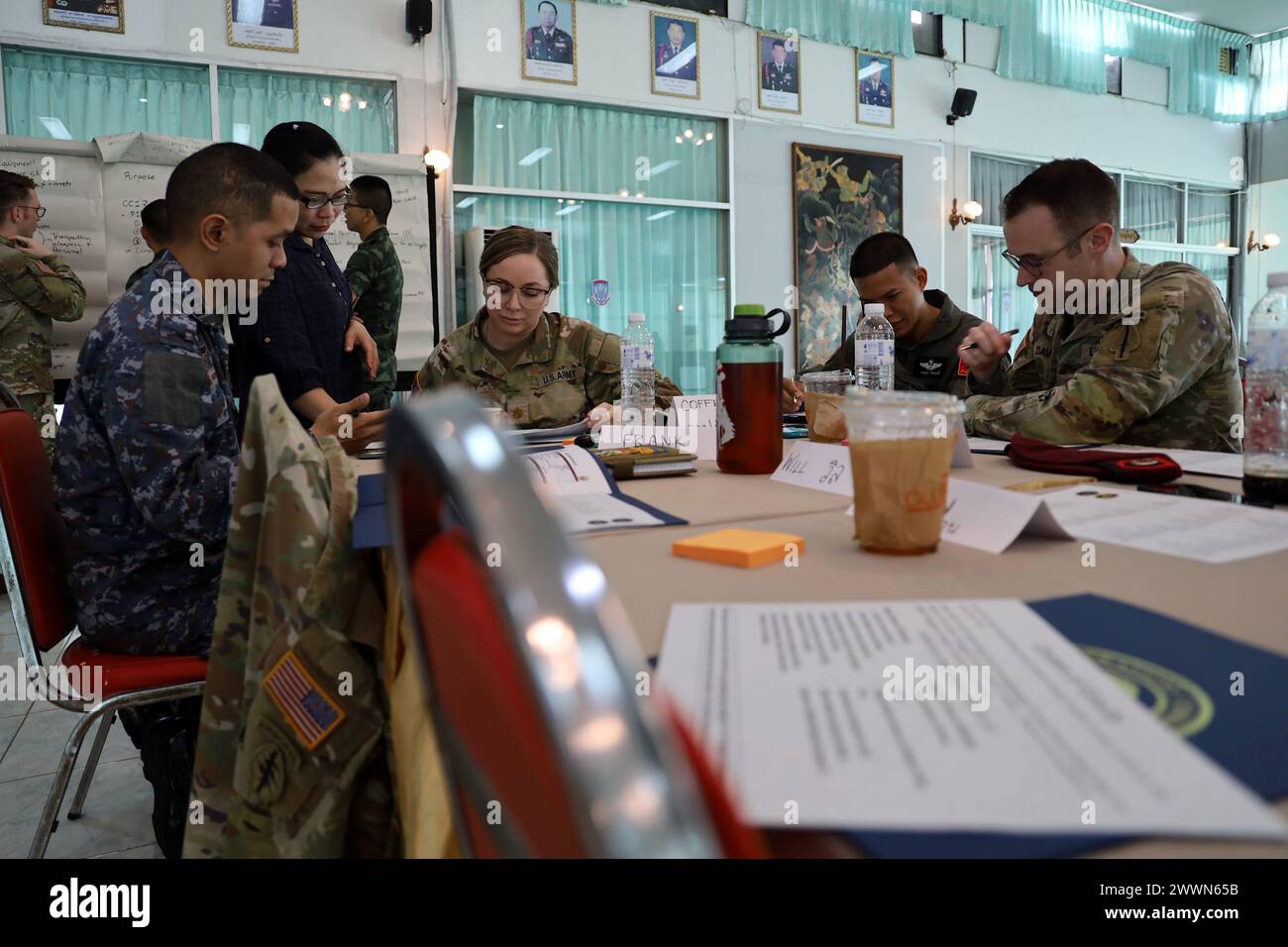 Royal Thai 1st Special Forces Division and Special Operations ...