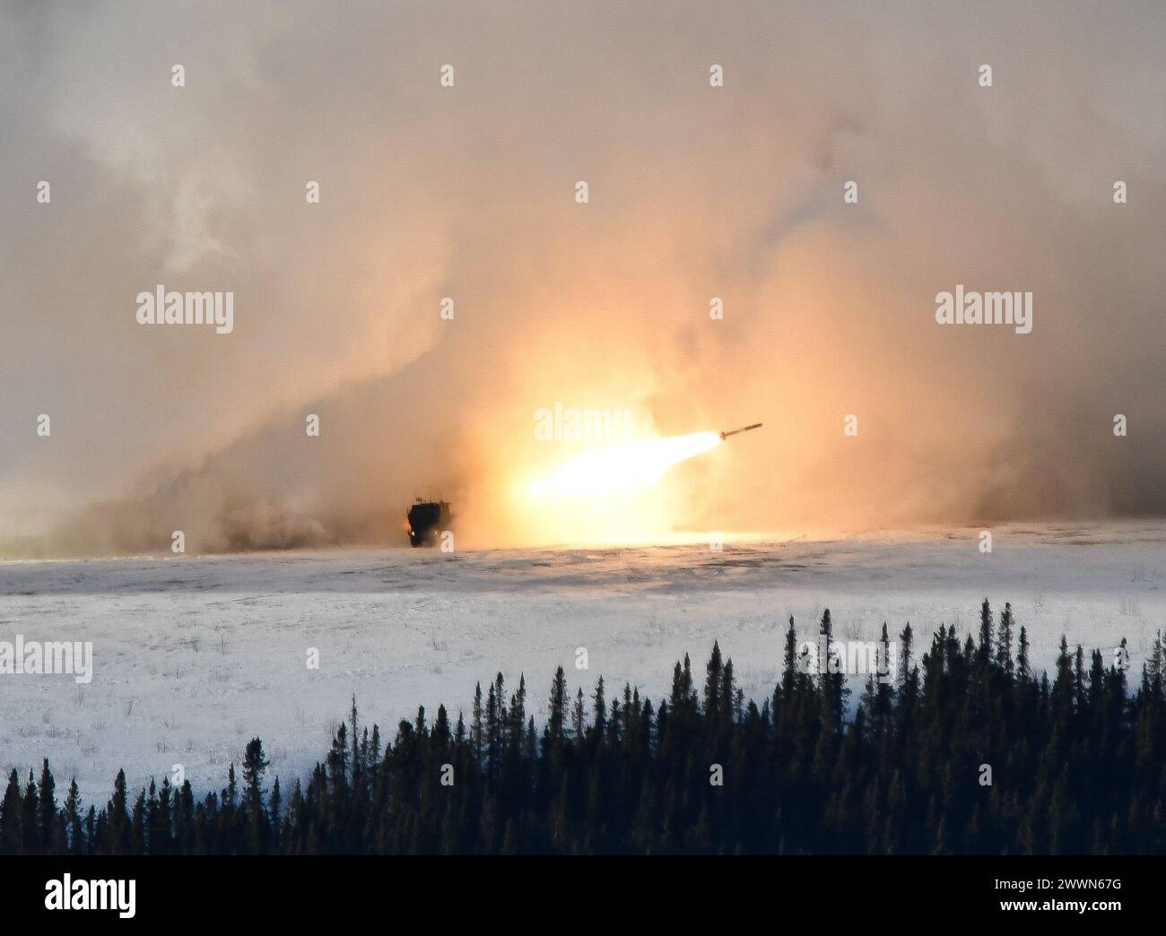 Marines from Fox Battery, 2nd Battalion, 14th Marine Regiment, fire ...