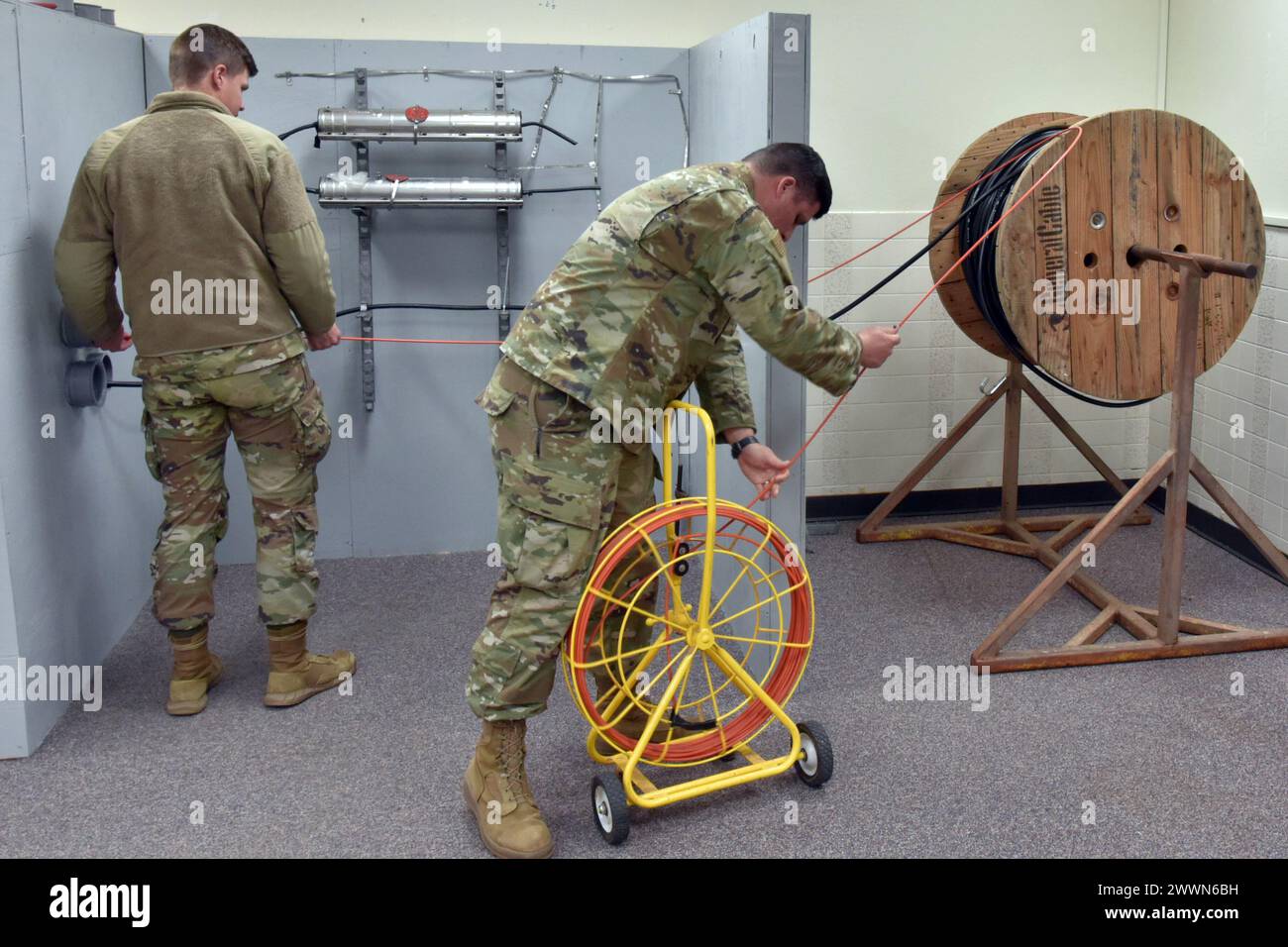 Students at the 364th Training Squadron cable and antenna systems ...