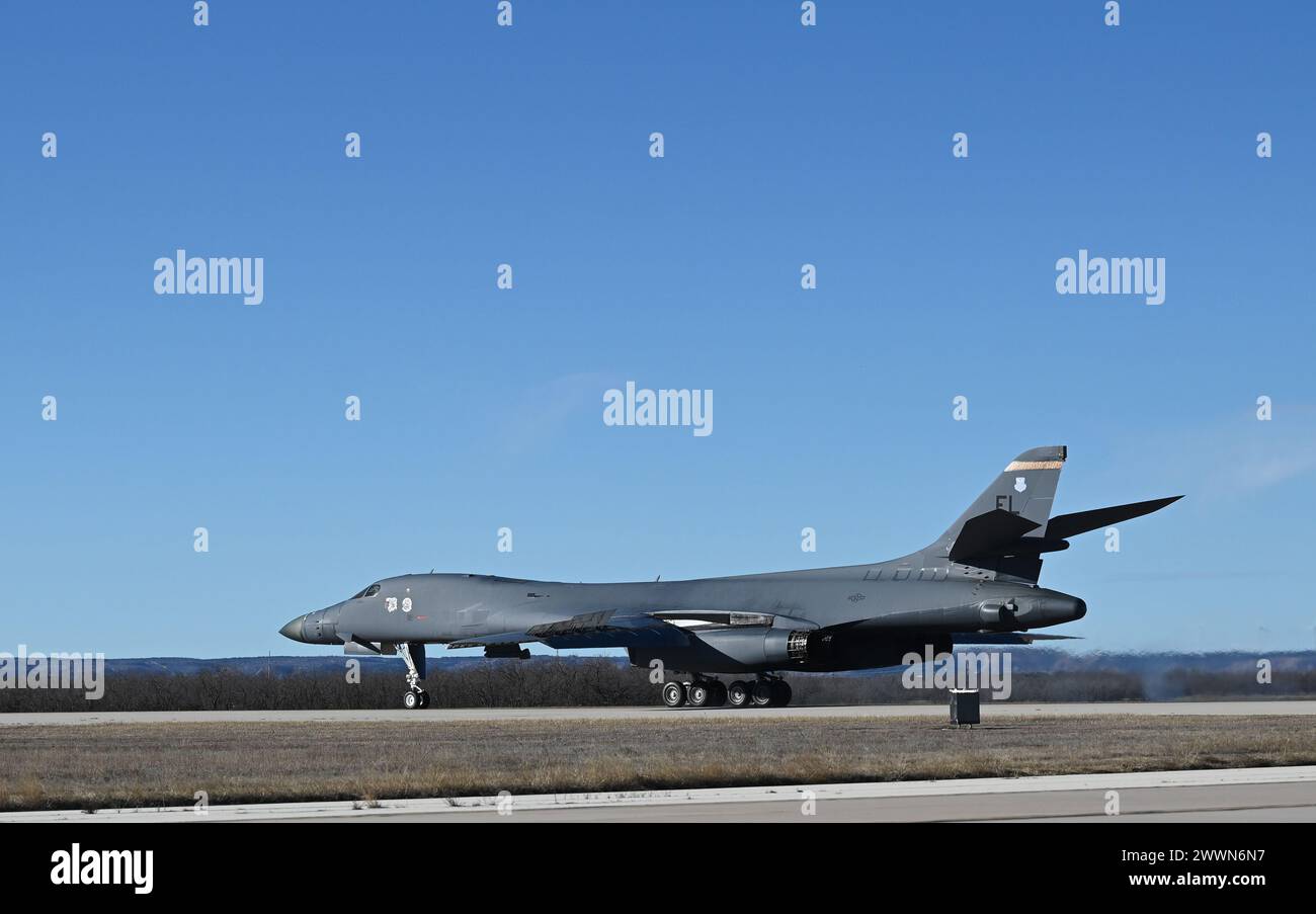 A B-1B Lancer from Ellsworth Air Force Base, South Dakota, lands on the ...