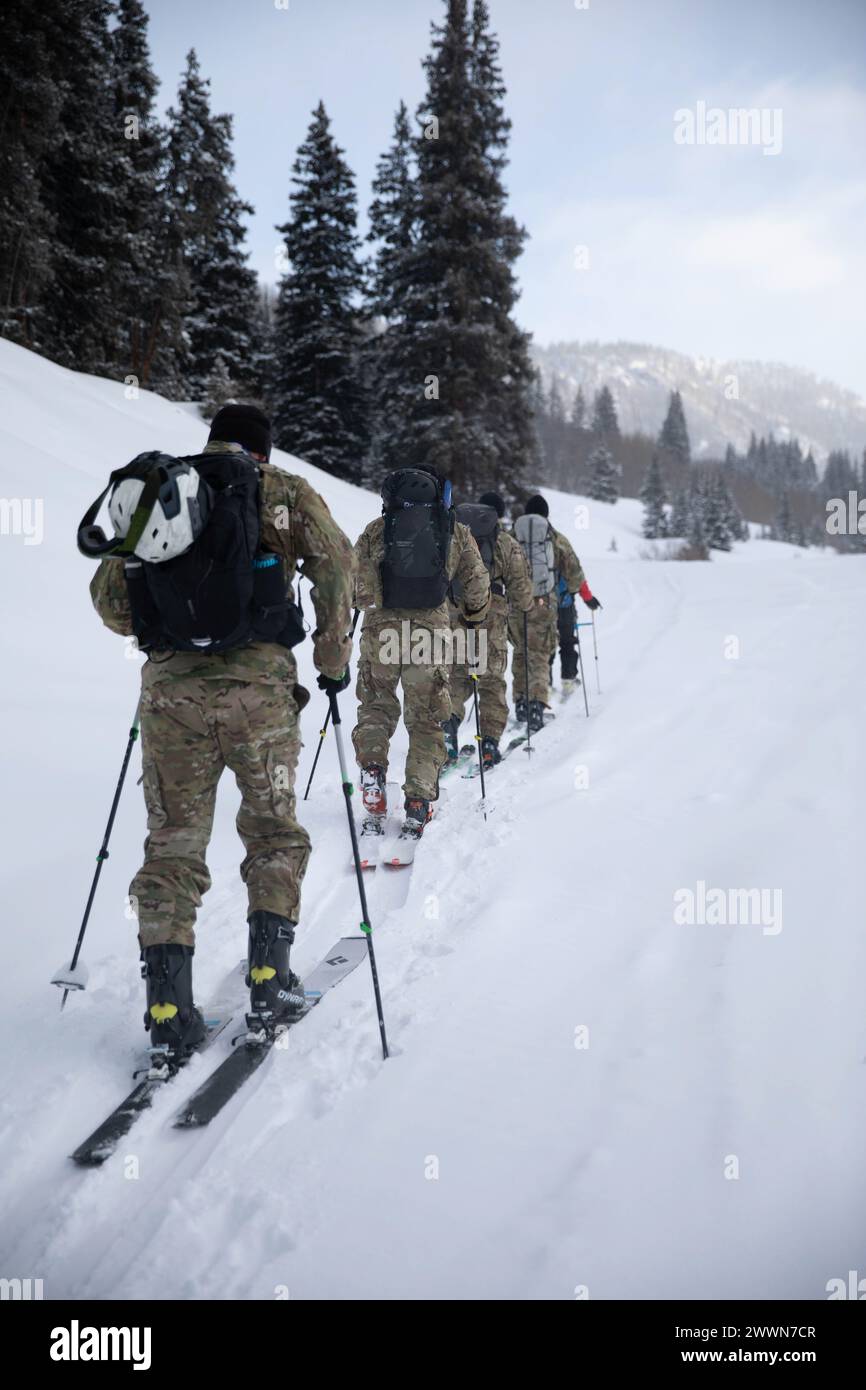 10th mountain division 1940s hi-res stock photography and images - Alamy