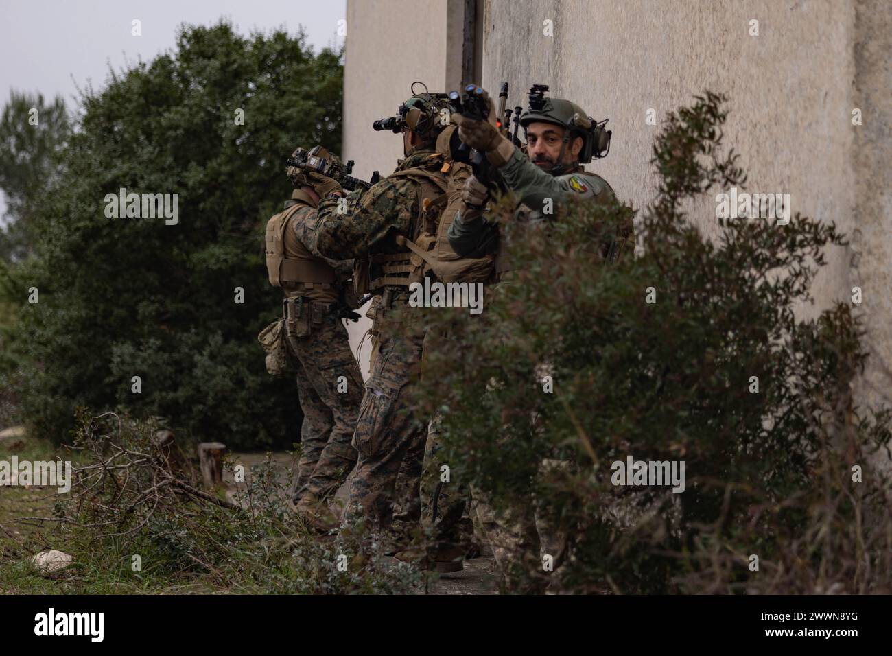 U.S. Marines with the 26th Marine Expeditionary Unit (Special ...