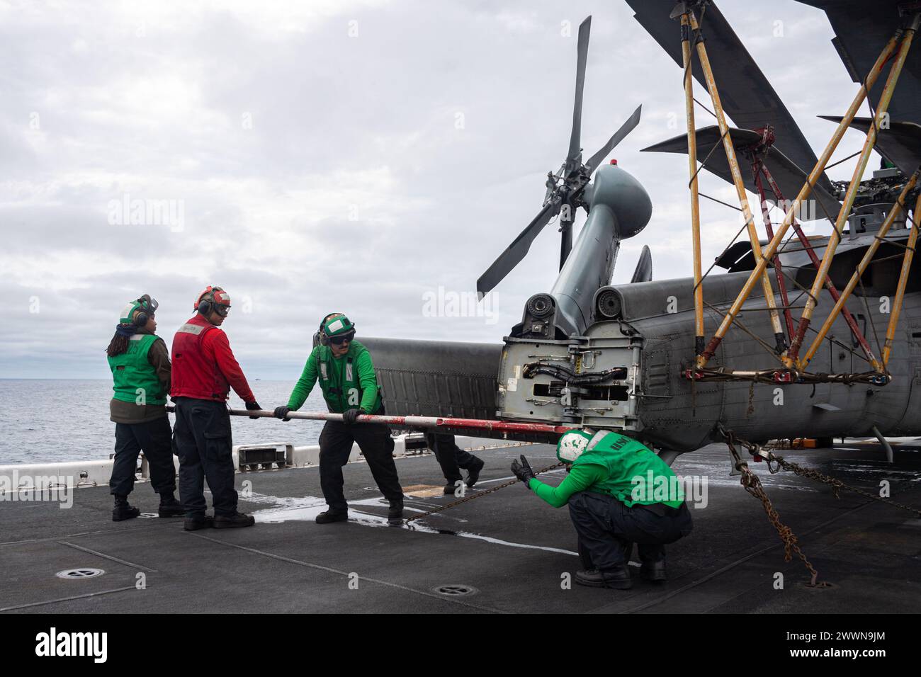 PACIFIC OCEAN (Feb. 23, 2024) Sailors assigned to Helicopter Sea Combat ...