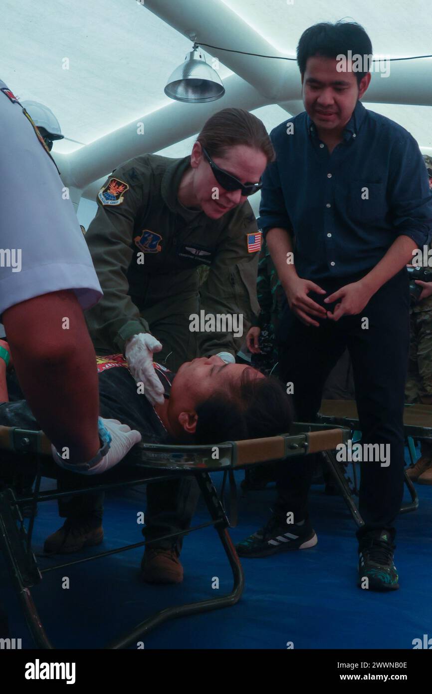 Service members and translators work together to properly communicate ...