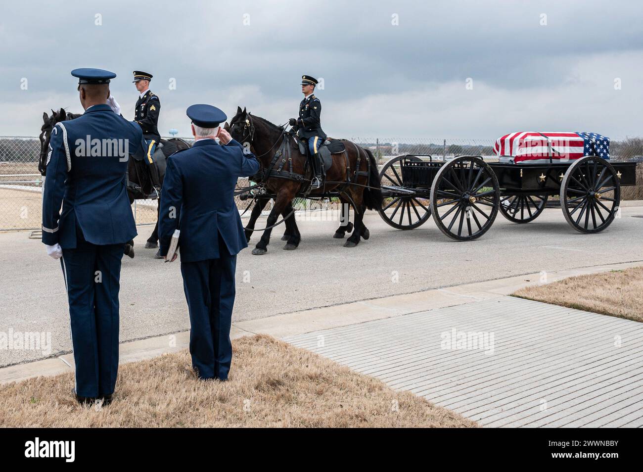 Soldiers with the Fort Sam Houston Caisson Section carry the flag ...
