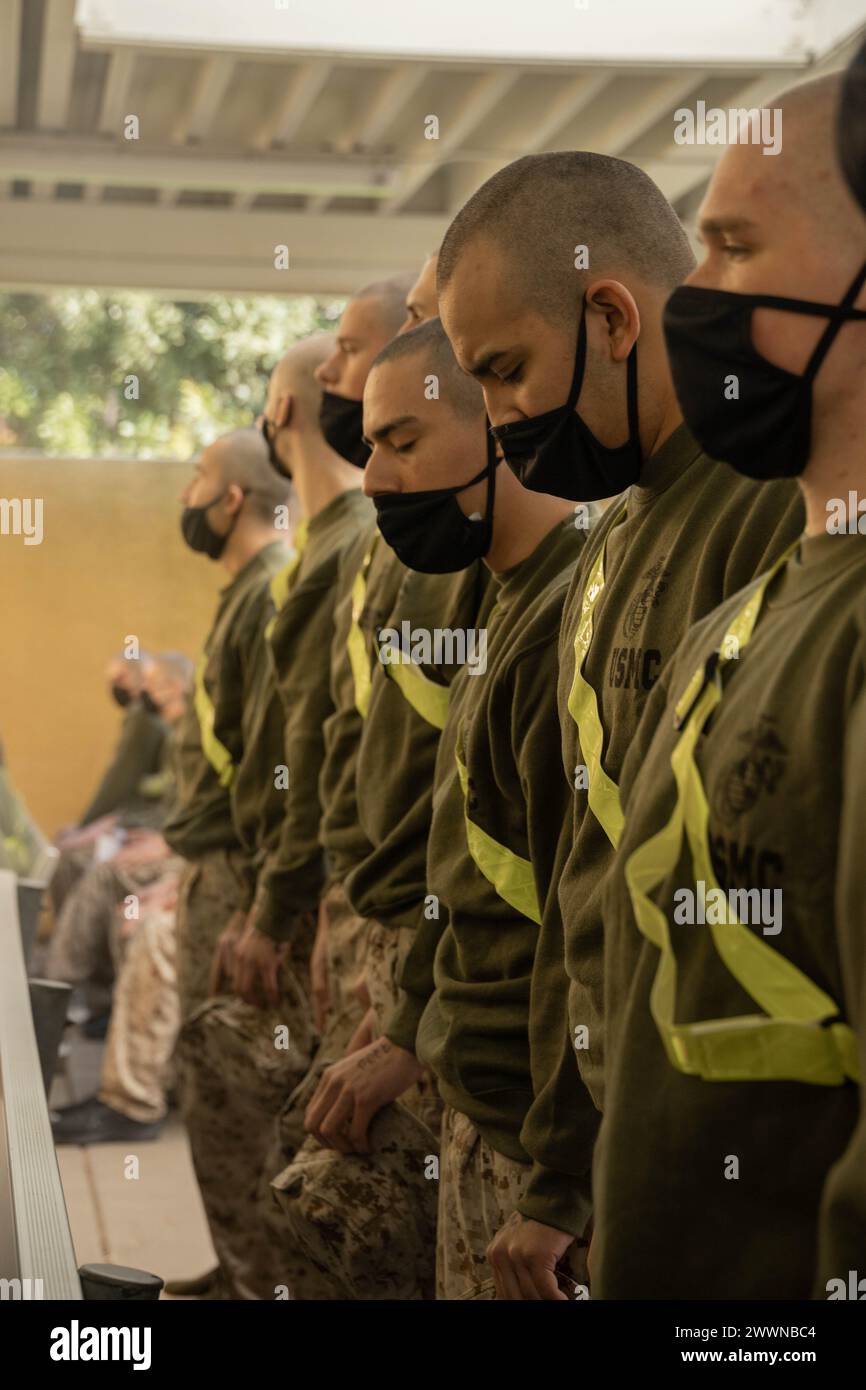 U.S. Marine Corps recruits with Kilo Company, 3rd Recruit Training ...