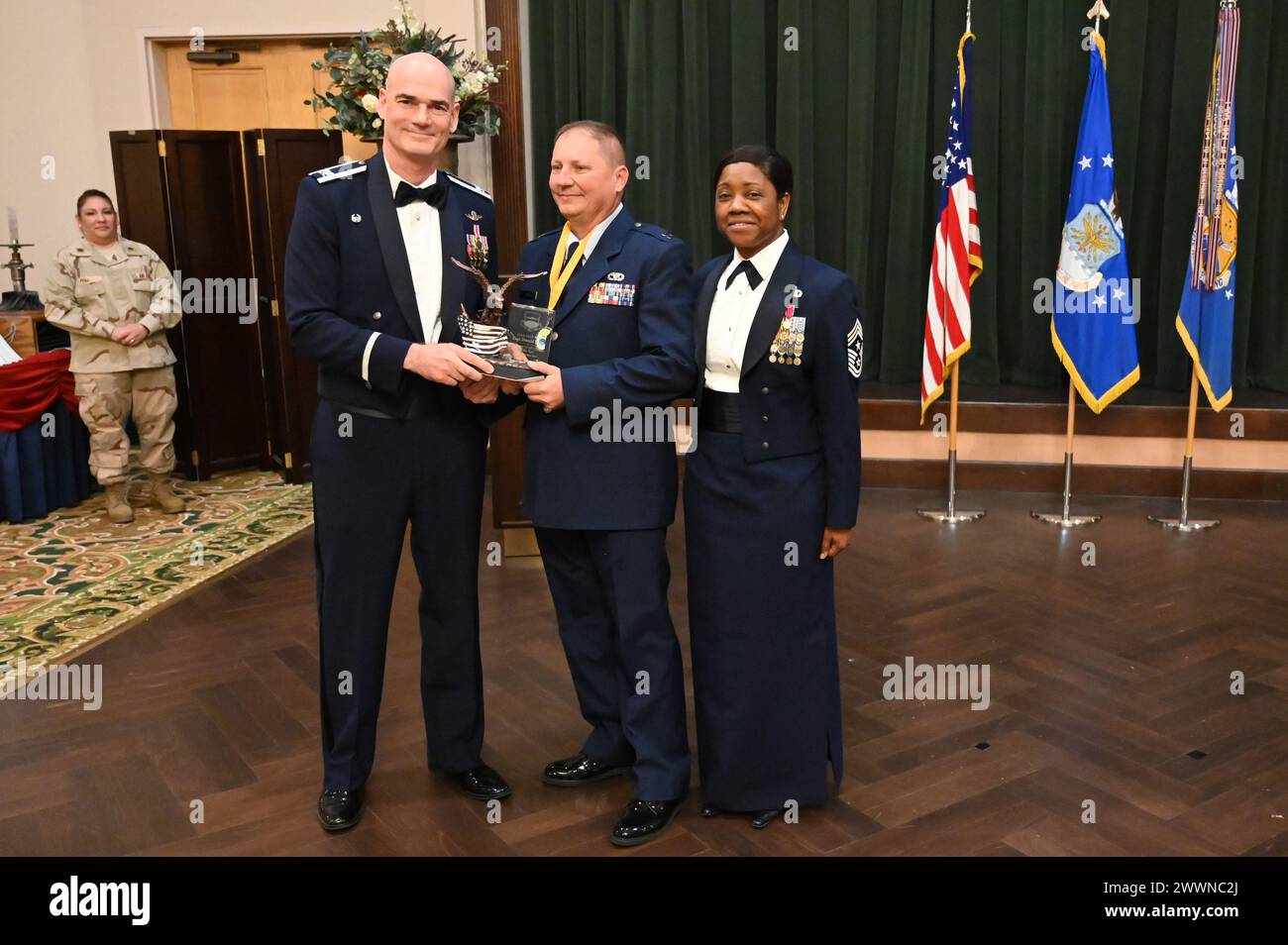 433rd airlift wing hi-res stock photography and images - Alamy