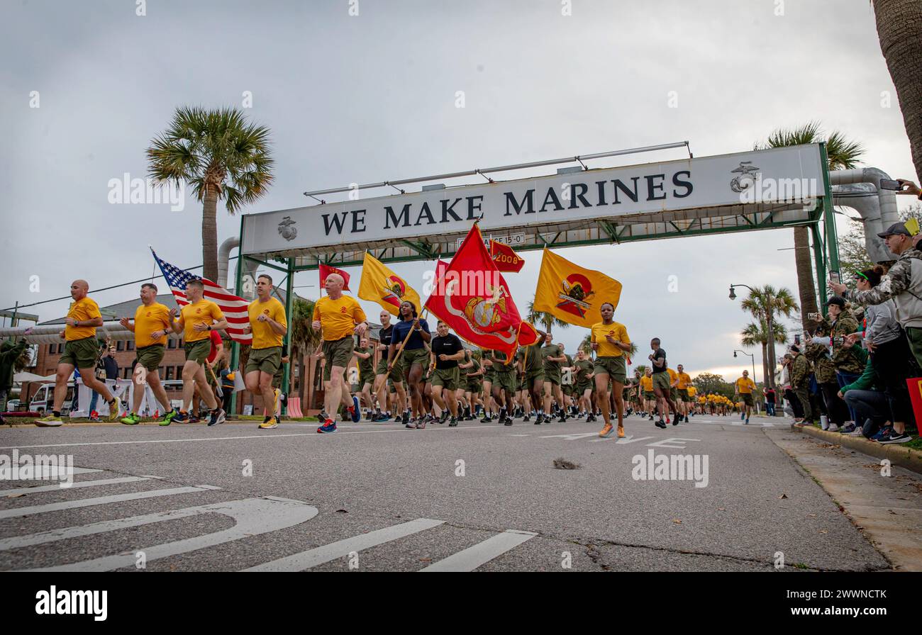 New Marines with Hotel Company, 2nd Recruit Training Battalion ...