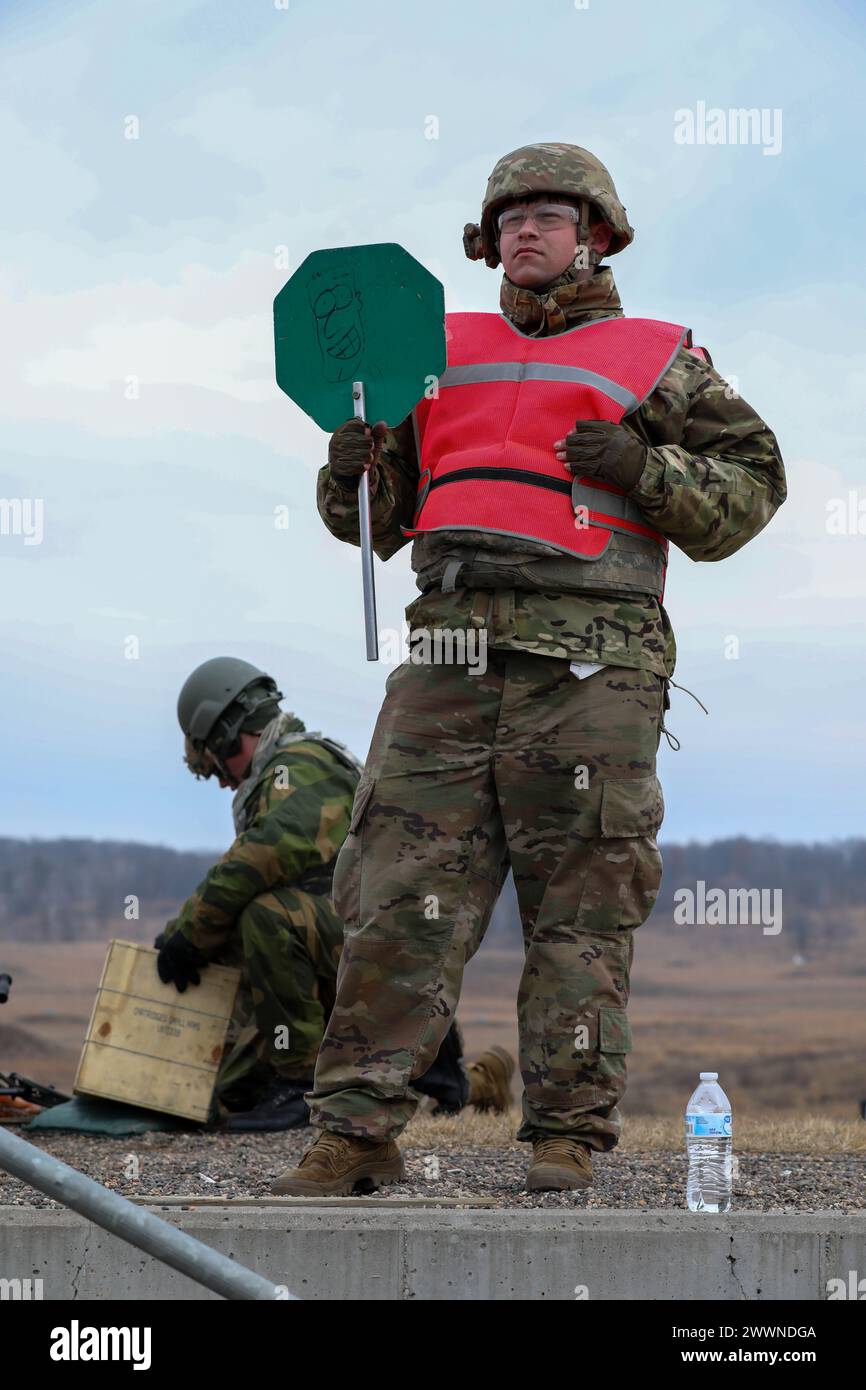 Norwegians in the Norwegian Home Guard Rapid Response Force complete ...