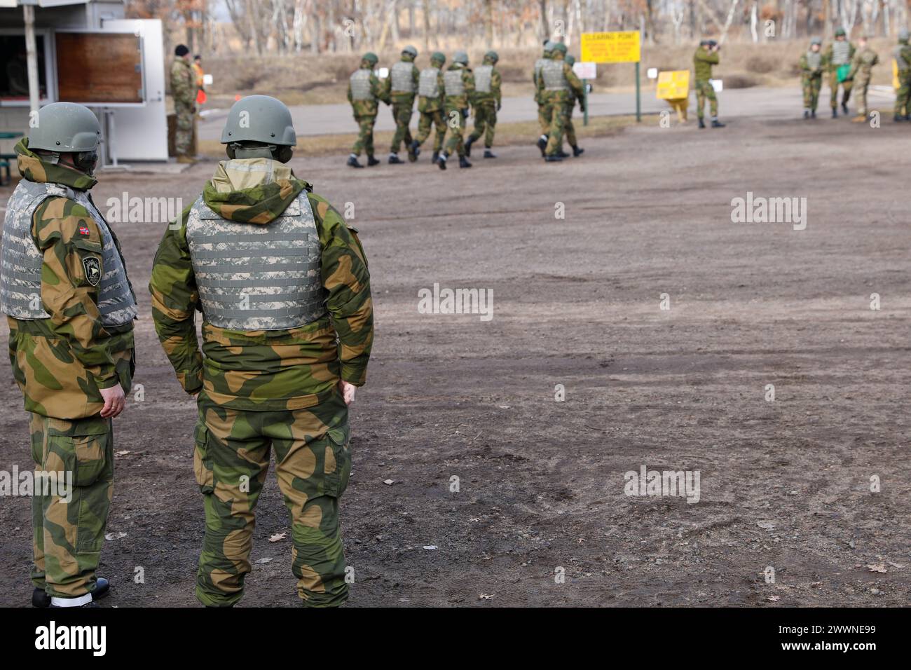 Norwegians in the Norwegian Home Guard complete M17 Pistol live-fire ...