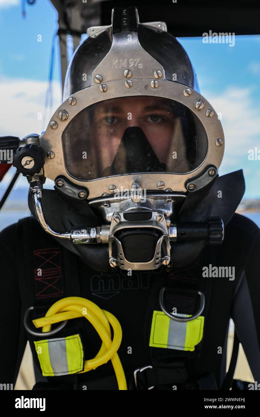 U.S. Army diver assigned to the 569th Dive Detachment, 130th Engineer ...