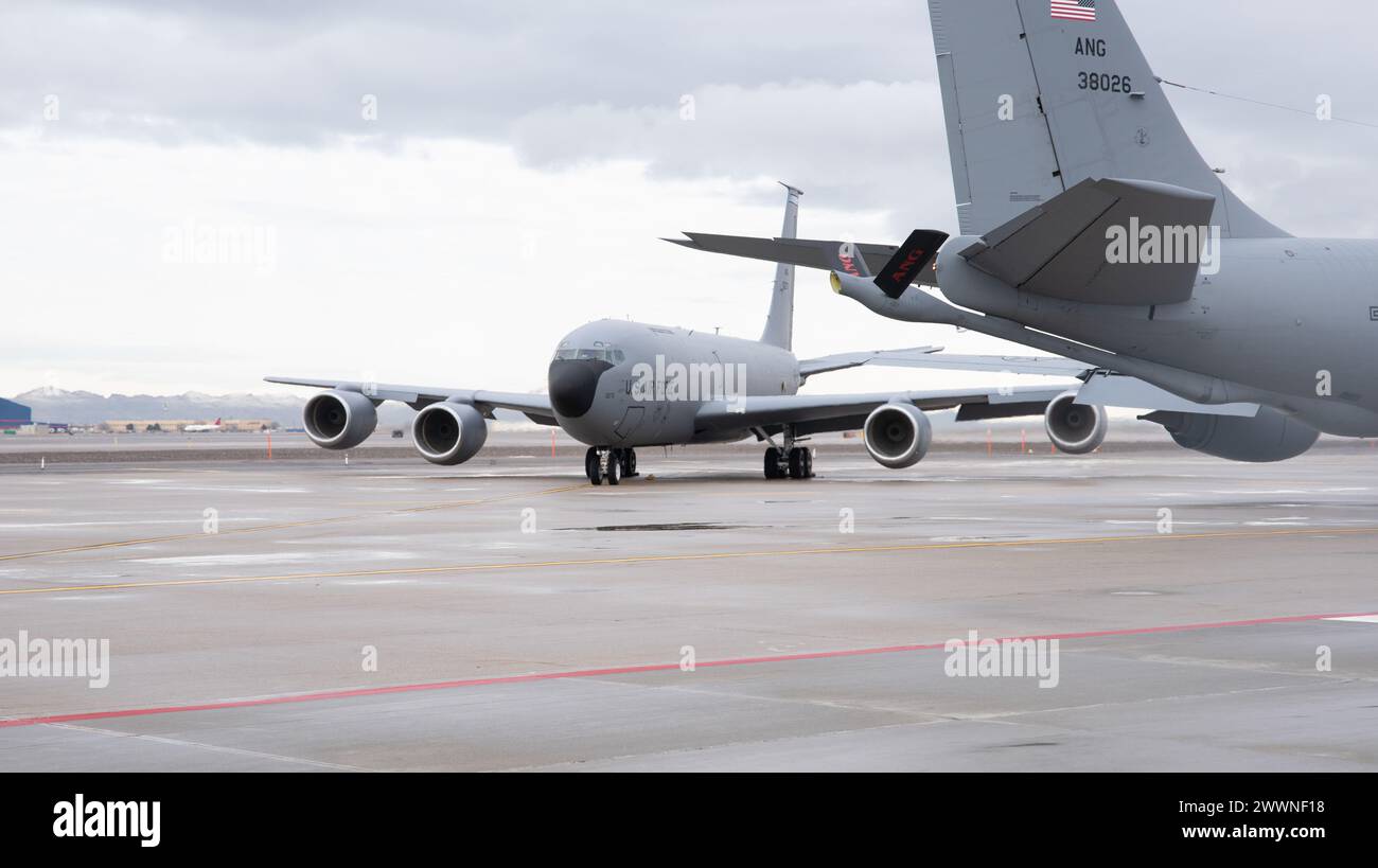 A KC-135R Stratotanker, assigned to the 151st Wing, Utah Air National ...