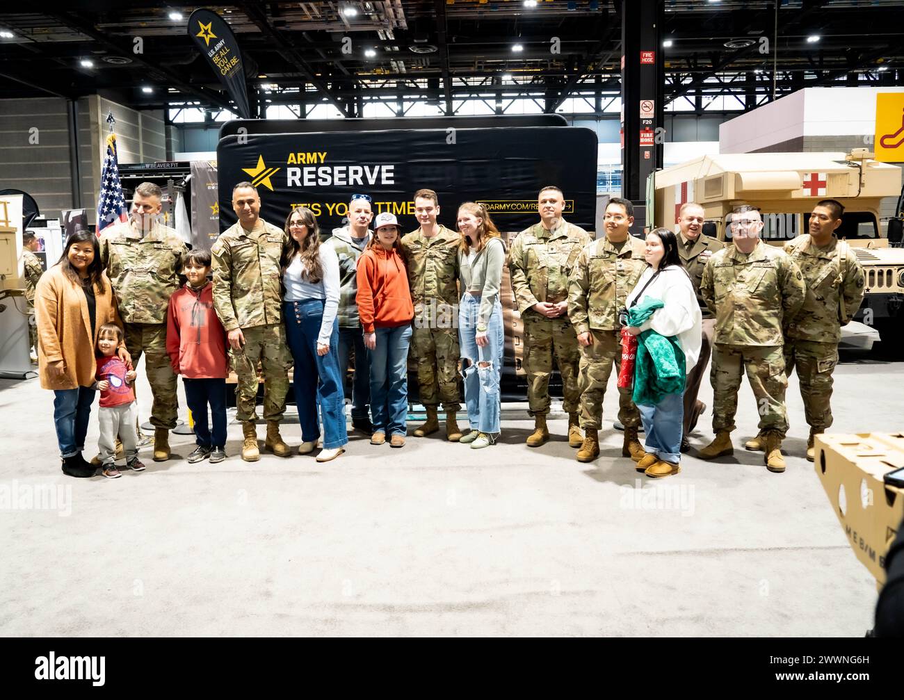 U.S. Army Reserve Soldiers assigned to various units in the Chicagoland ...