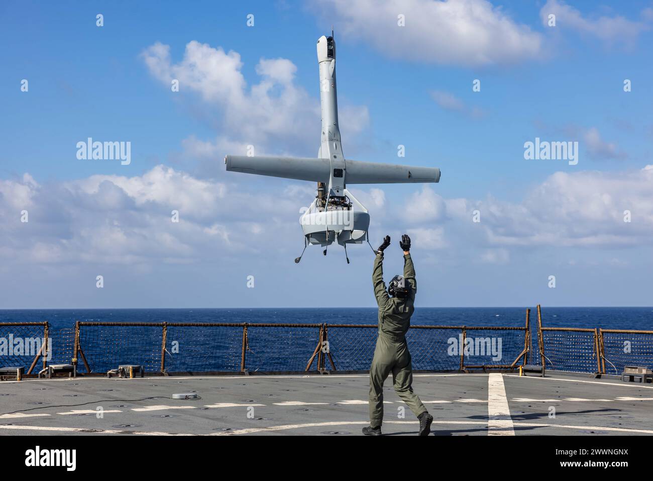 A V-BAT unmanned aerial system launches aboard Harpers Ferry-class dock ...