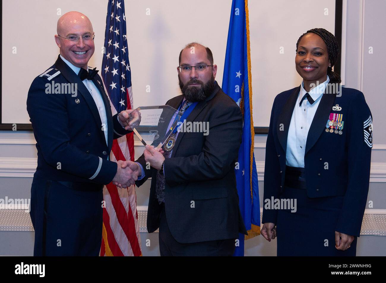 U.S. Air Force Col. Chris McDonald, left, 436th Airlift Wing commander ...