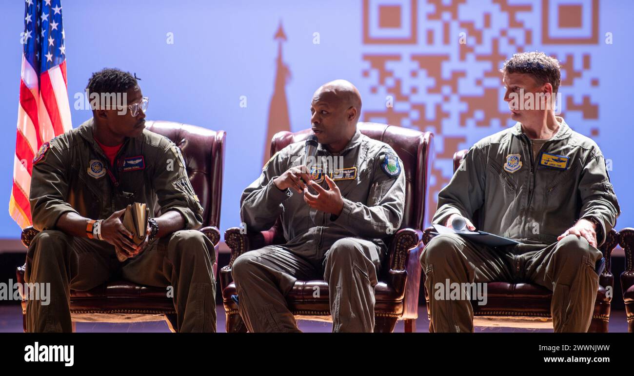 From left, U.S. Air Force Capt. Edmond Duvall, C-17 Globesmaster III ...