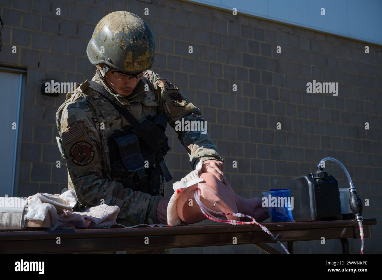 Combat gauze hi-res stock photography and images - Alamy