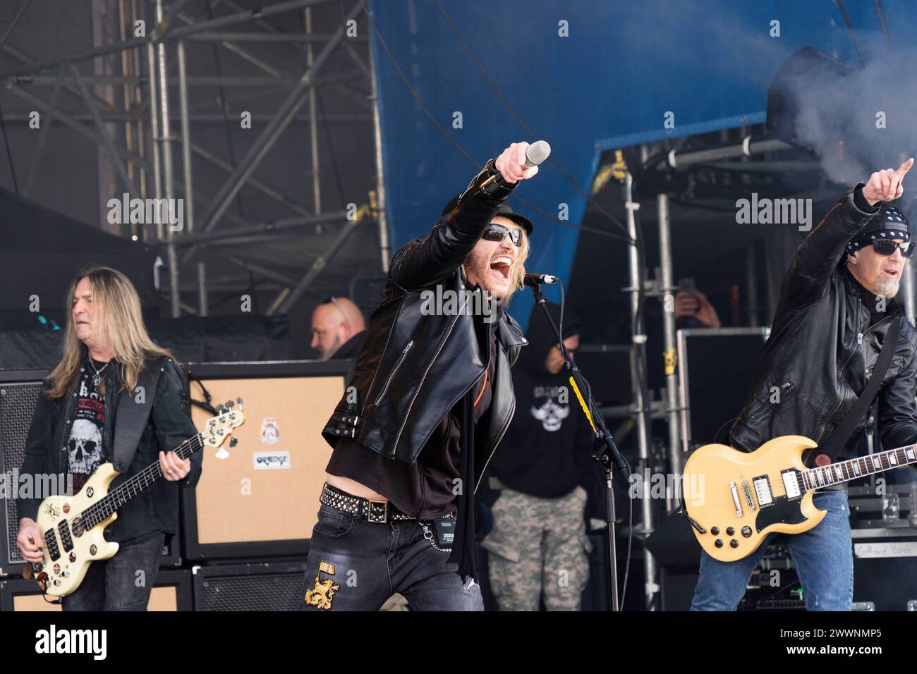 Marc Lynn, Nic Maeder und Freddy Scherer von Gotthard live beim 25 ...