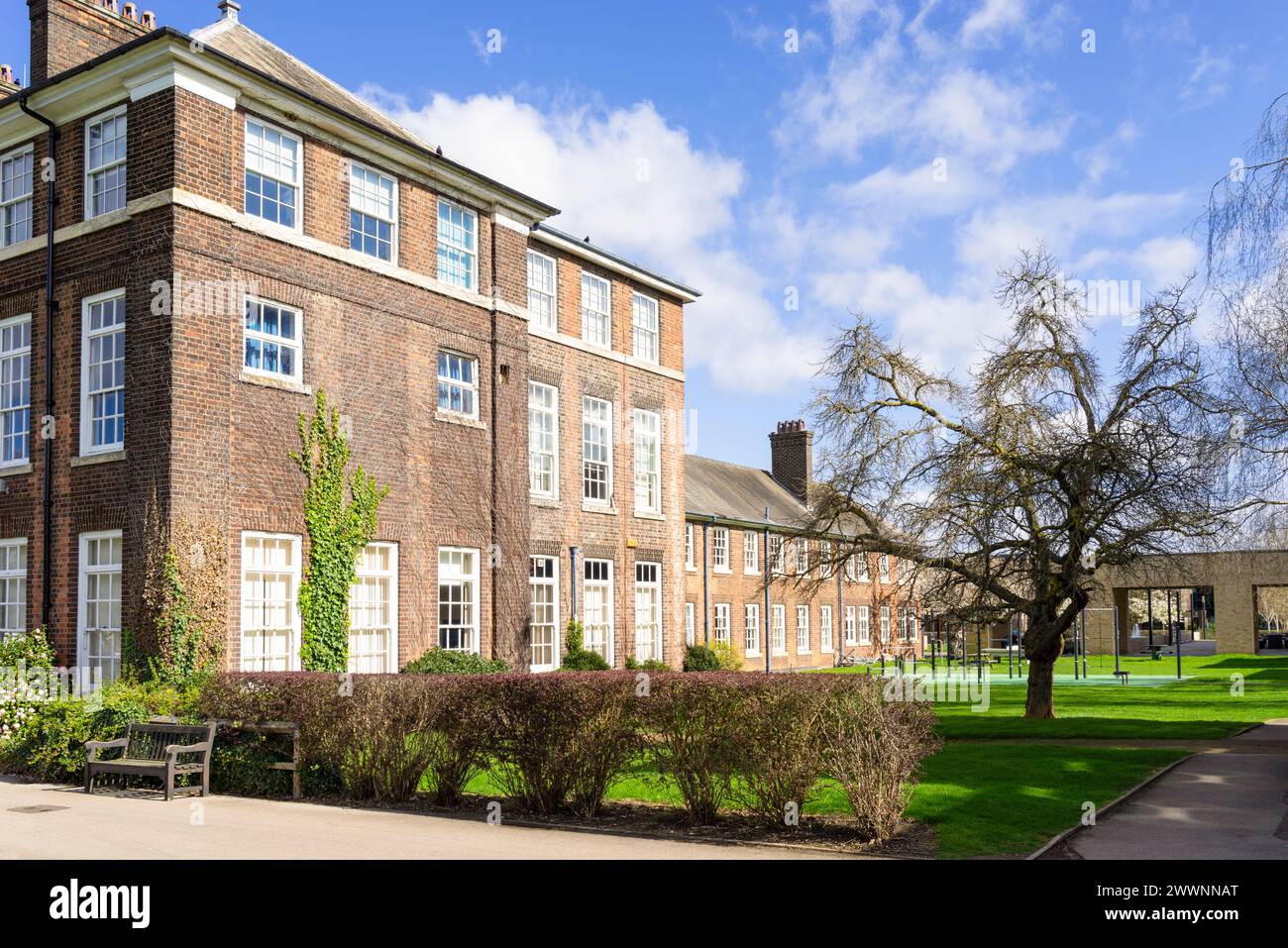 School of bioscience and veterinary medicine hi-res stock photography ...