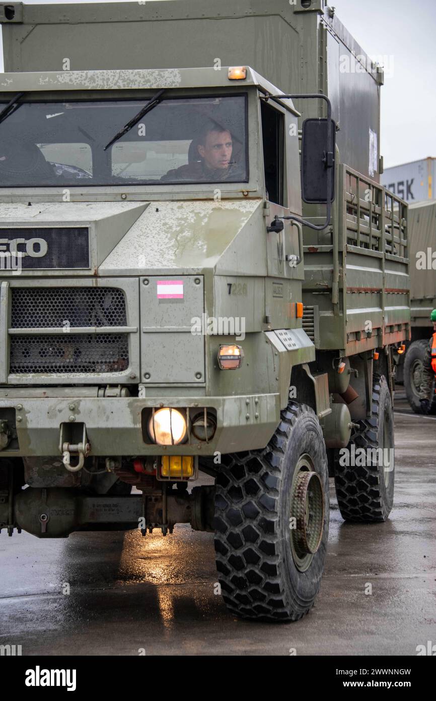 Soldier driving hi-res stock photography and images - Alamy