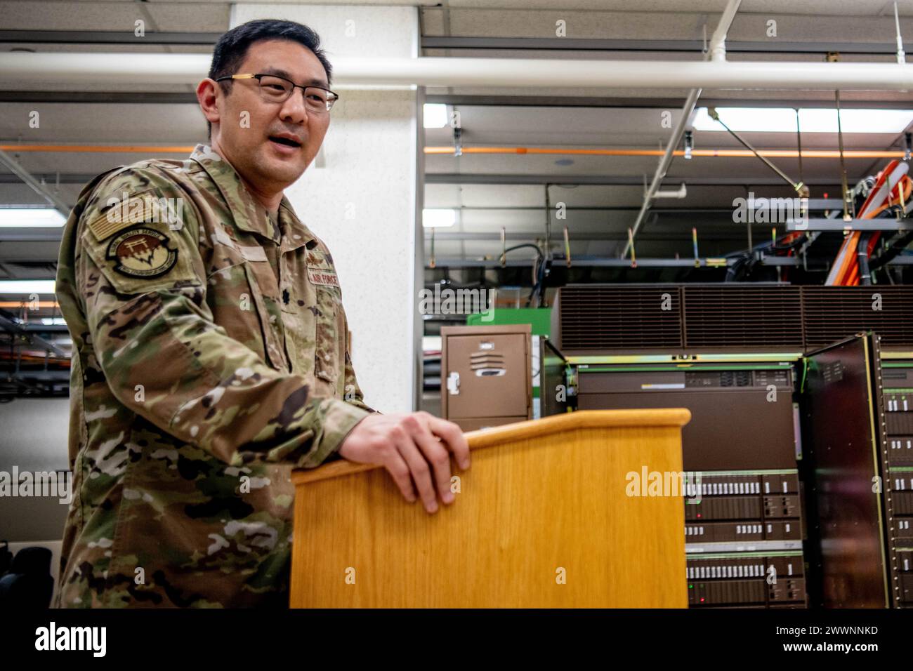 Msl 100 hi-res stock photography and images - Alamy