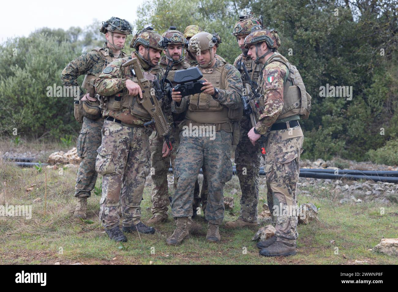 U.S. Marines with the 26th Marine Expeditionary Unit (Special ...