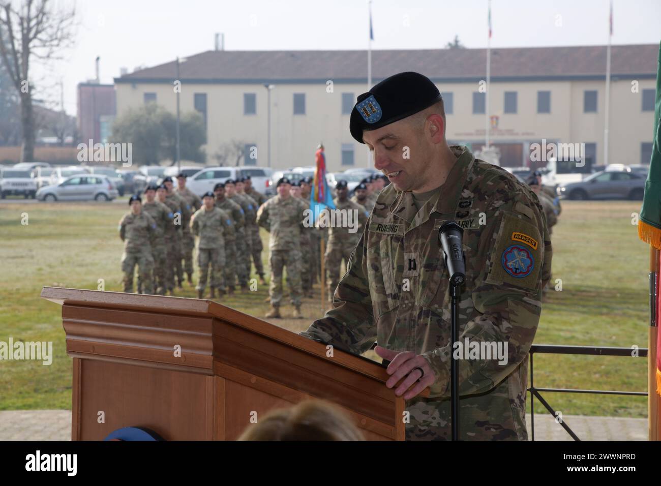 Incoming u s military commander in hi-res stock photography and images ...