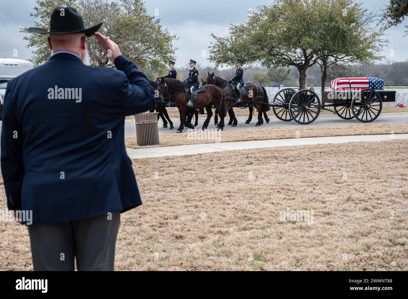 Soldiers with the Fort Sam Houston Caisson Section carry the flag ...
