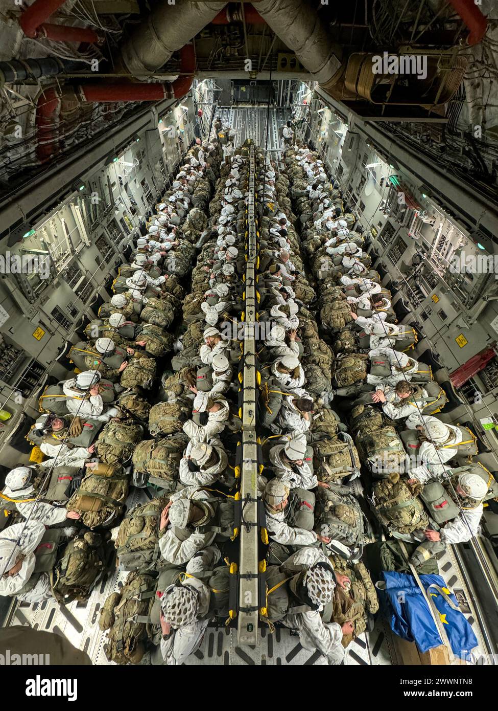 Paratroopers with 2nd Infantry Brigade Combat Team (Airborne), 11th ...