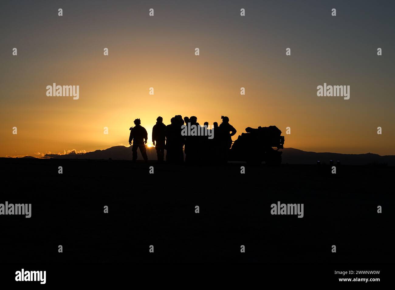 U.S. Marines with 1st Marine Reconnaissance Battalion, 1st Marine ...
