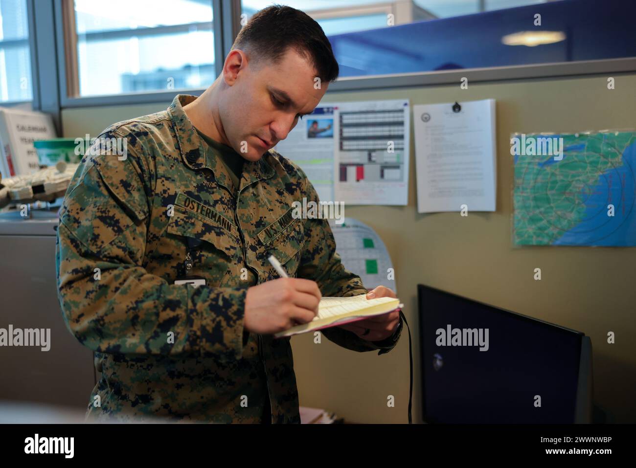 Prior service recruiting hi-res stock photography and images - Alamy