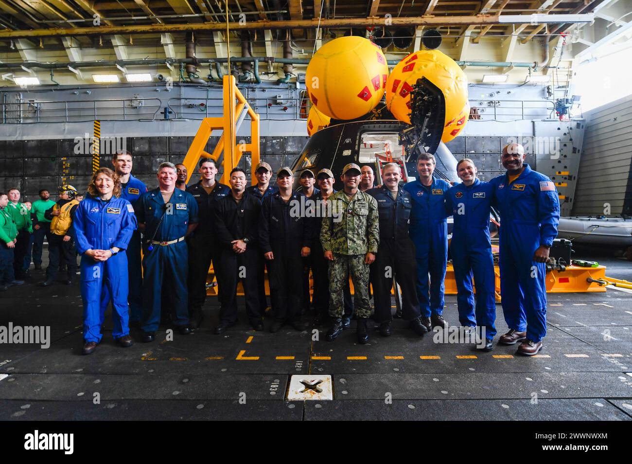 U.S. Navy Sailors assigned to San Antonio-class amphibious transport ...