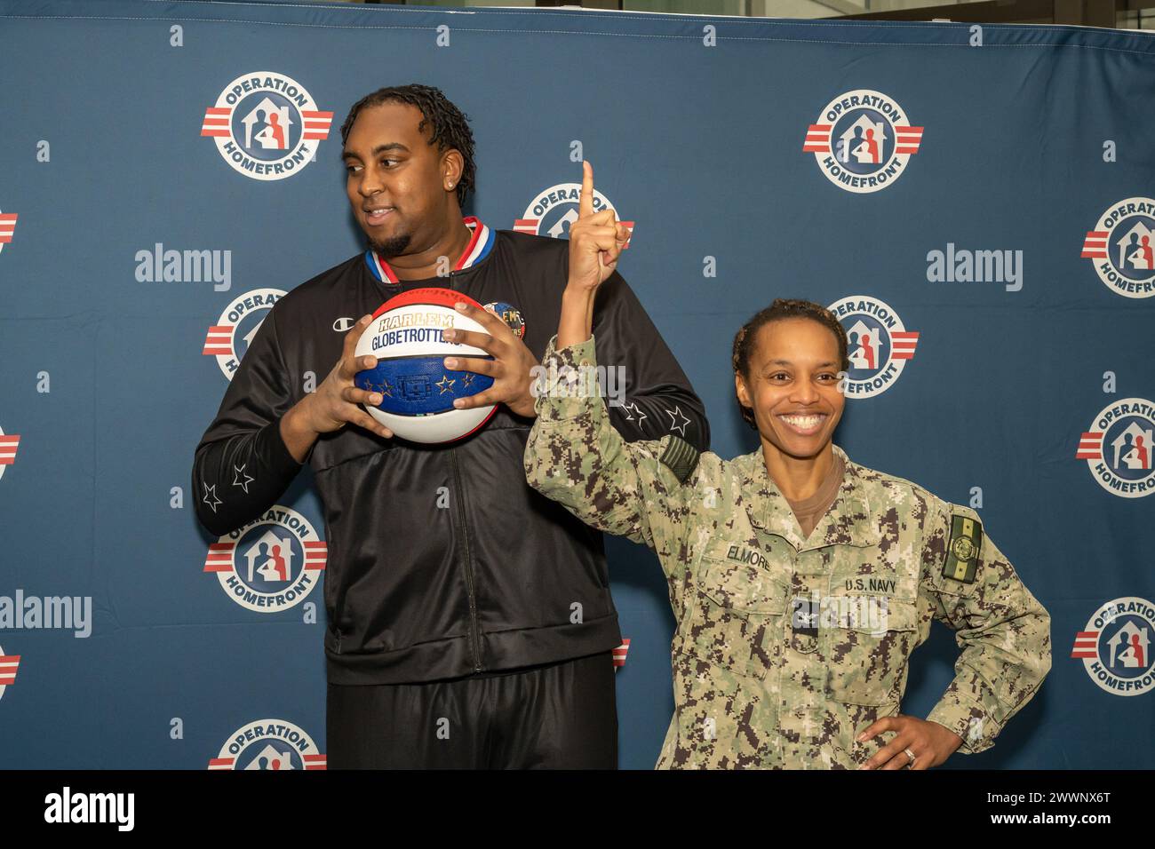 Wounded warrior cafe hi-res stock photography and images - Alamy