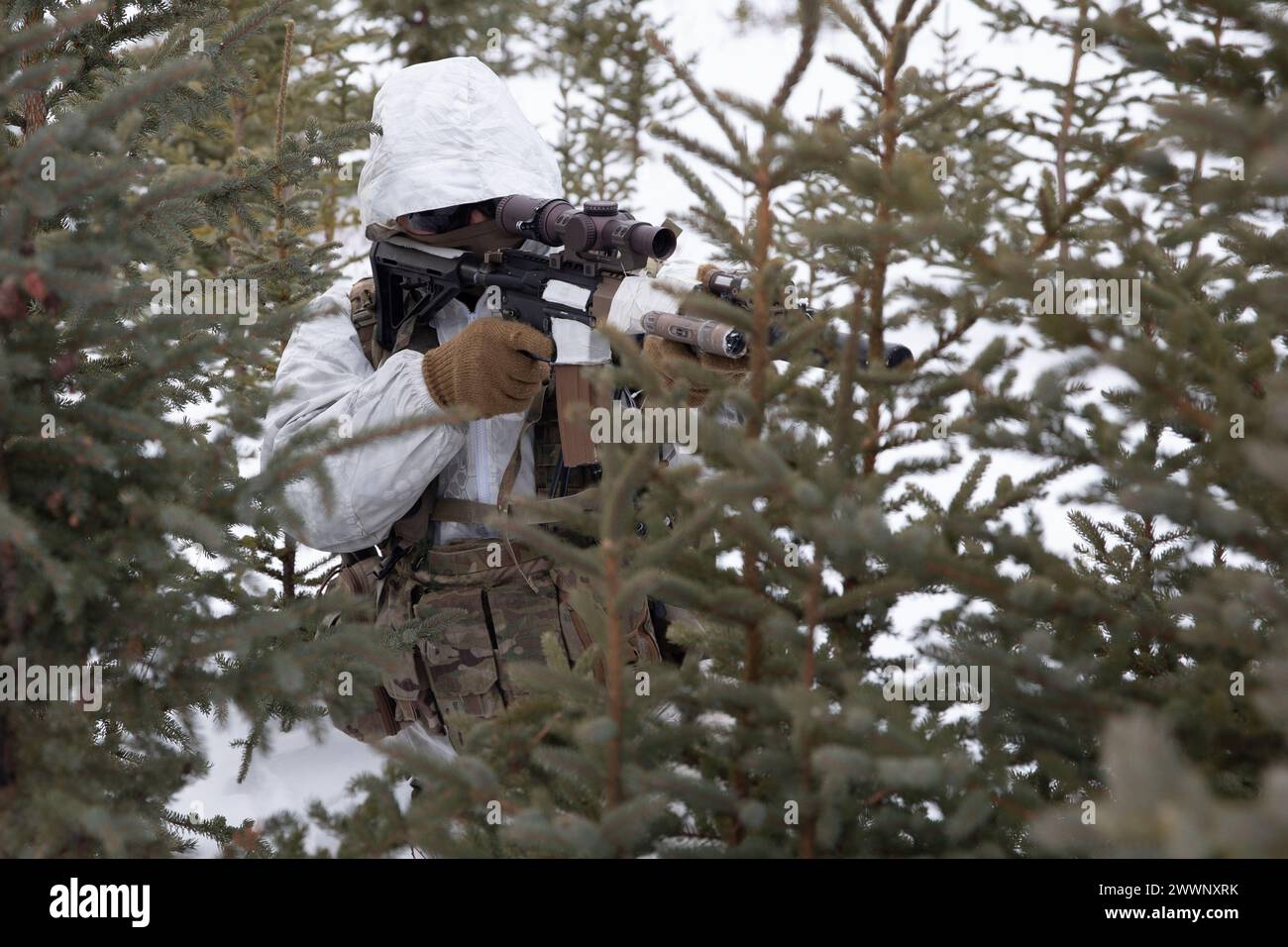 A U.S. Army Ranger from the 75th Ranger Regiment pull security during ...