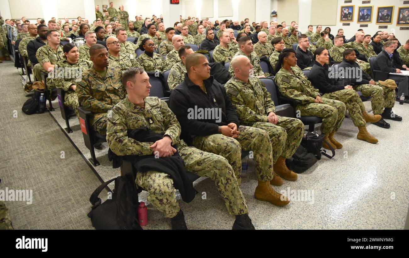Students at the U.S. Navy Senior Enlisted Academy (SEA) at Naval ...
