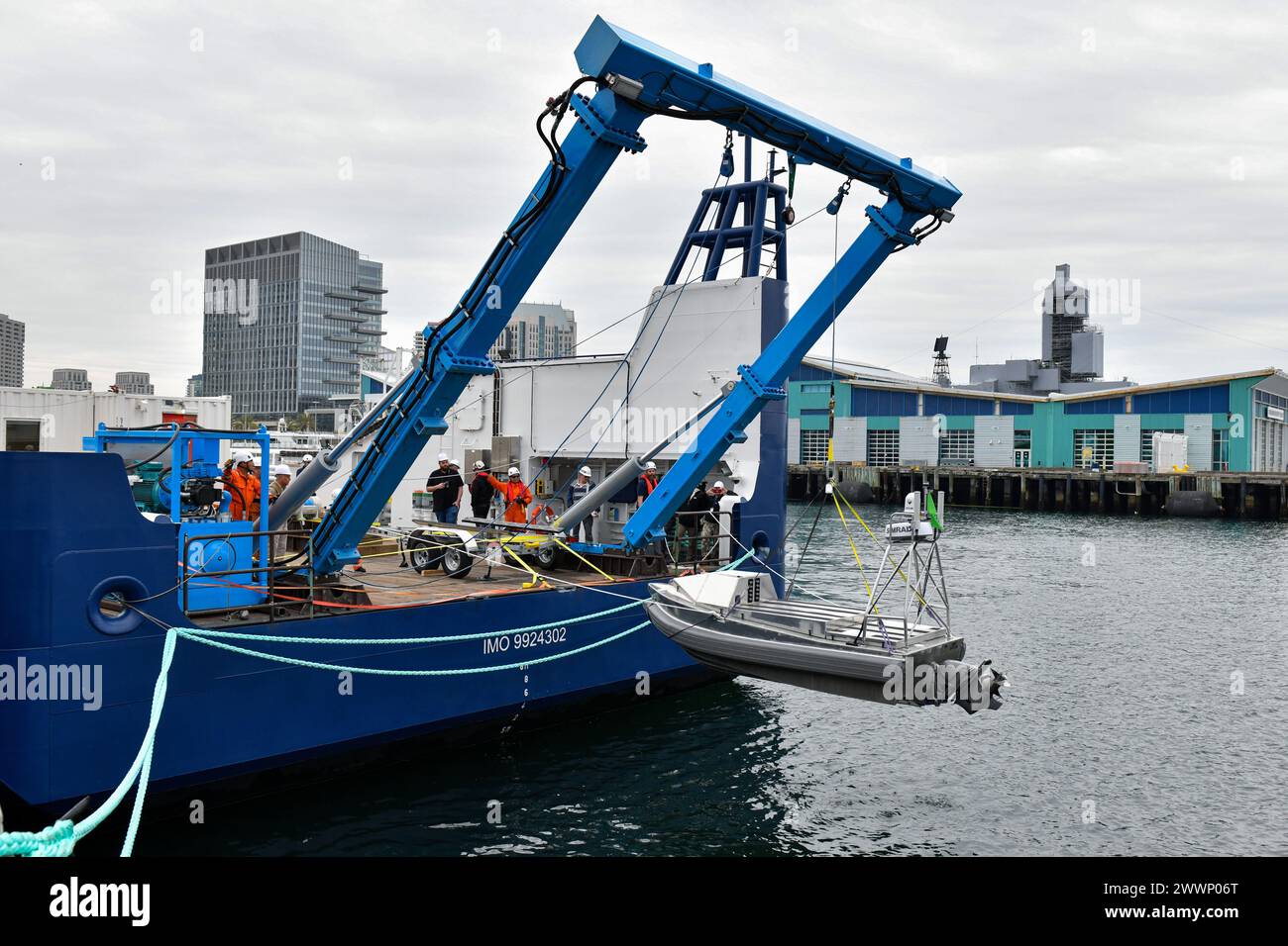 Global autonomous reconnaissance craft hi-res stock photography and ...
