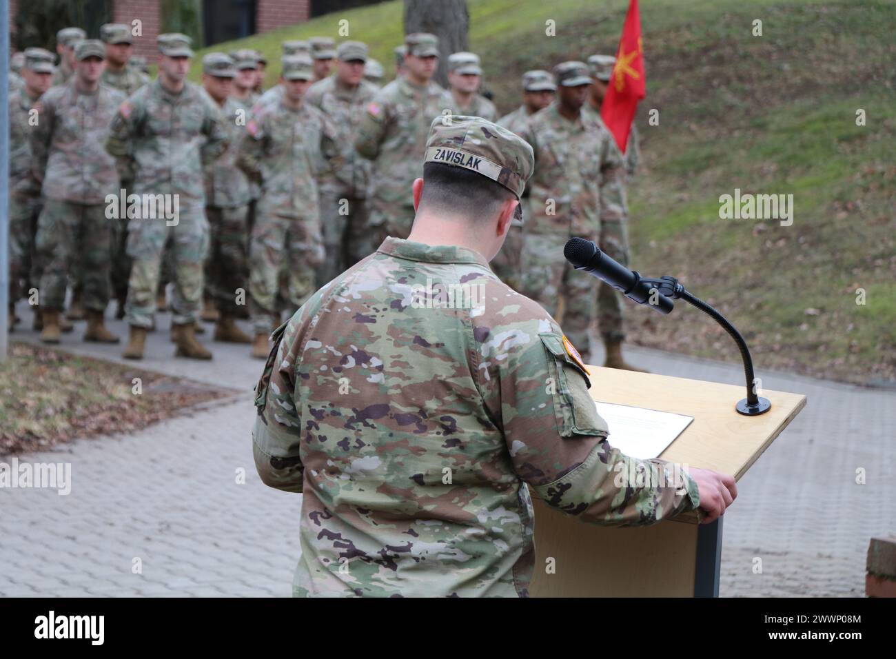 U.S. Army Capt. Paul A. Zavislak III, the Charlie Battery, 5th ...
