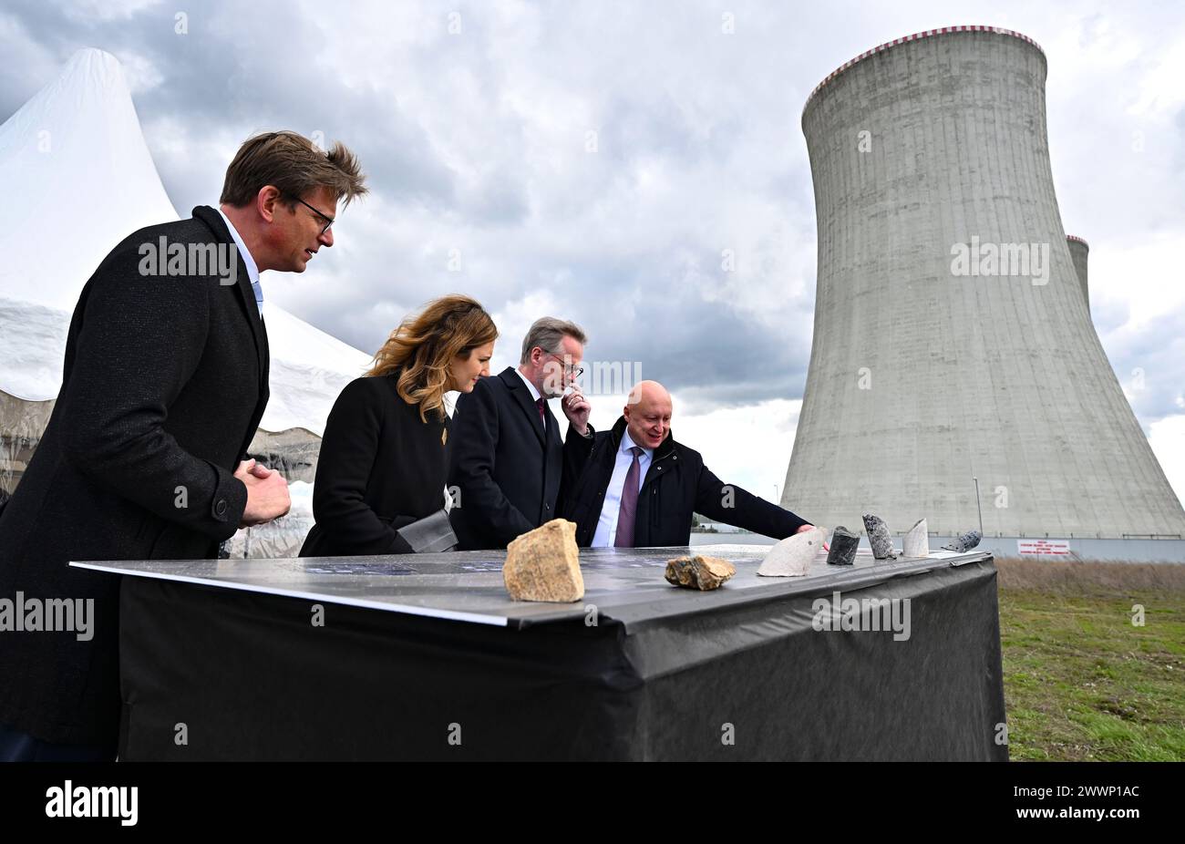 Prime Minister Petr Fiala (second from right) visited the Dukovany ...