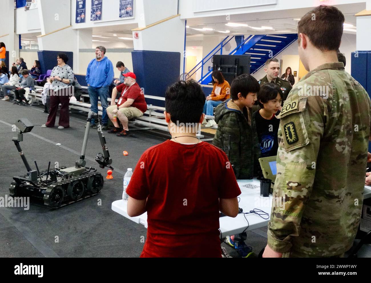 Explosive Ordnance Disposal technicians supported U.S. Army recruiters ...